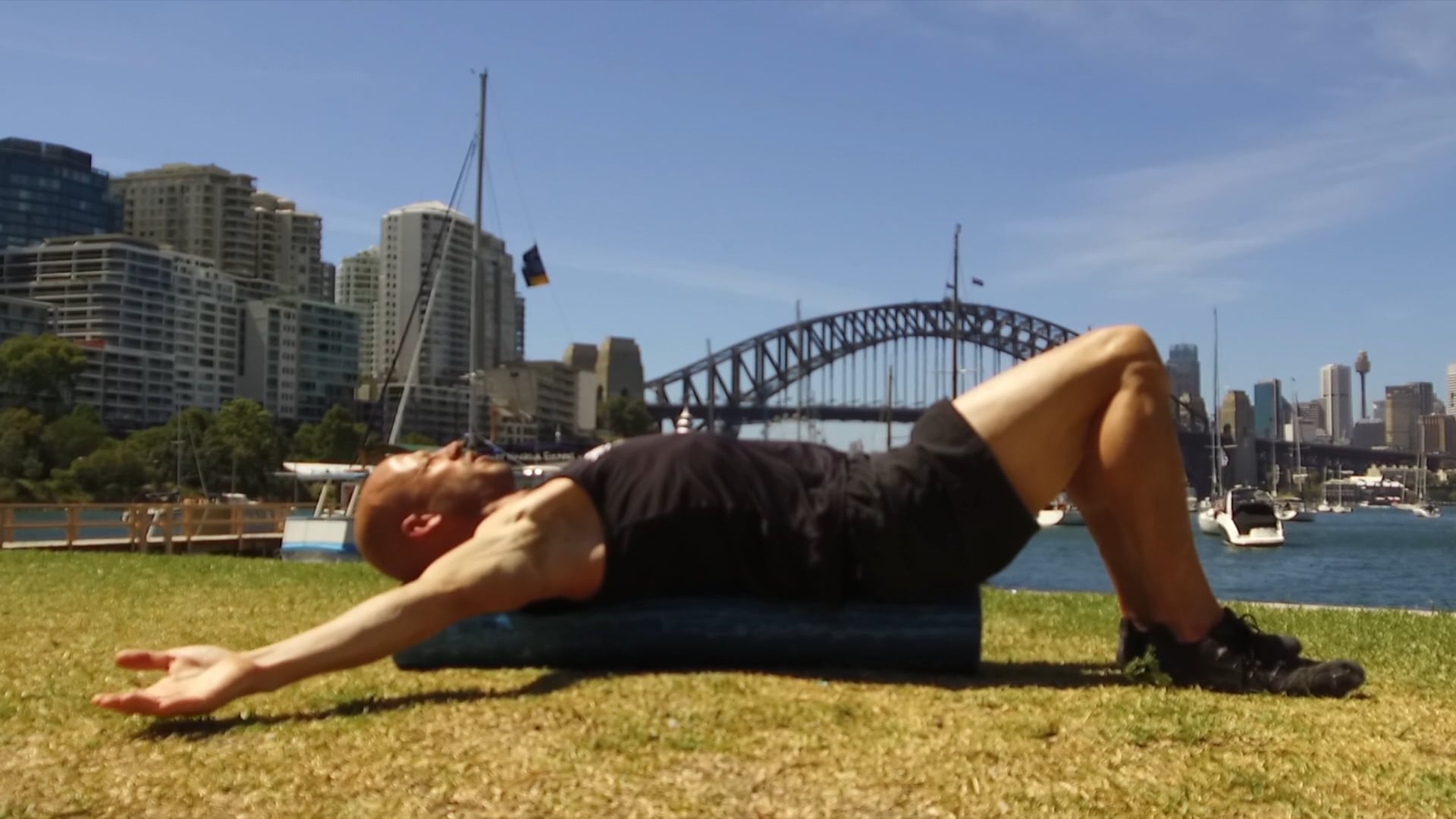 A stiff Thoracic Spine (Upper Back) restricts your breathing - Streek App